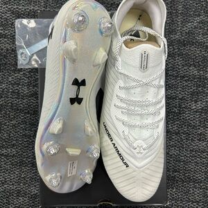 Under Armour | Shoes | Under Armour White And Silver Soccer Cleats ...